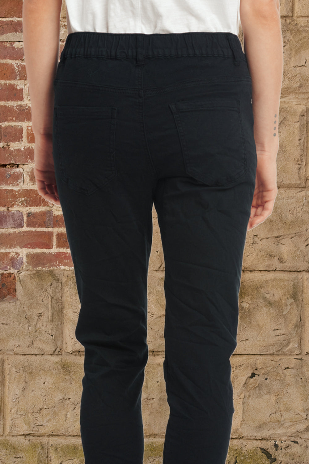 EMMA Black Denim Skinny Leg Jean – Italian Star