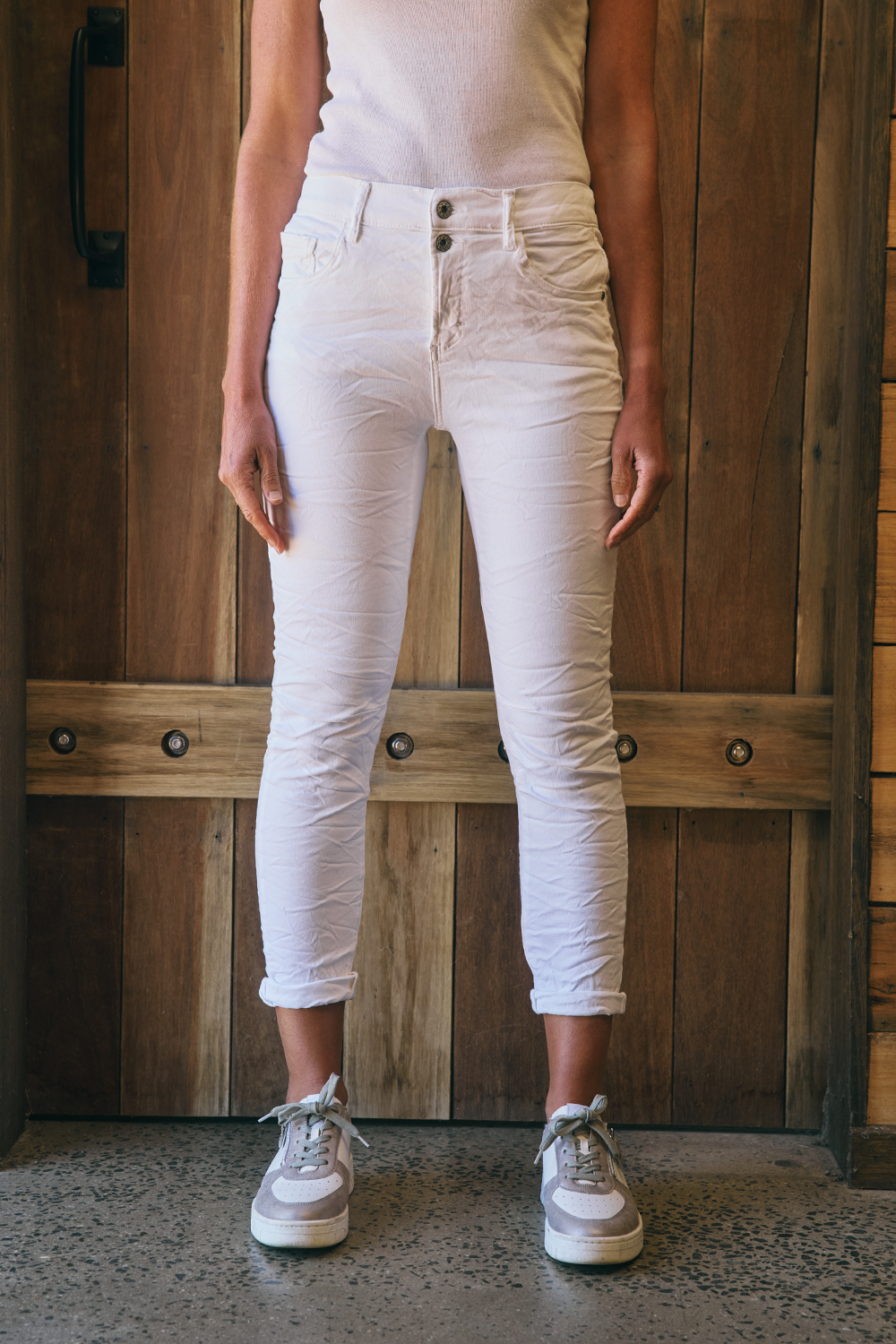 EMMA White Denim Skinny Leg Jean – Italian Star